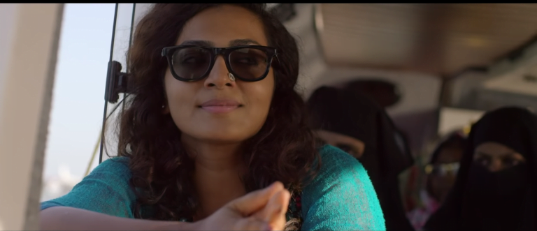 Akale Lyrics | Malayalam Movie Charlie | Dulquar Salmaan, Parvathy ...