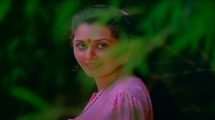 Thamarakili Paadunnu Lyrics | Malayalam Movie Moonnam Pakkam | Jayaram ...