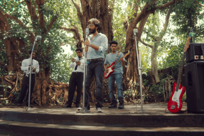 Kalippattamayi Kanmani Lyrics | Malayalam Movie ﻿Kalippattam | Mohanlal ...